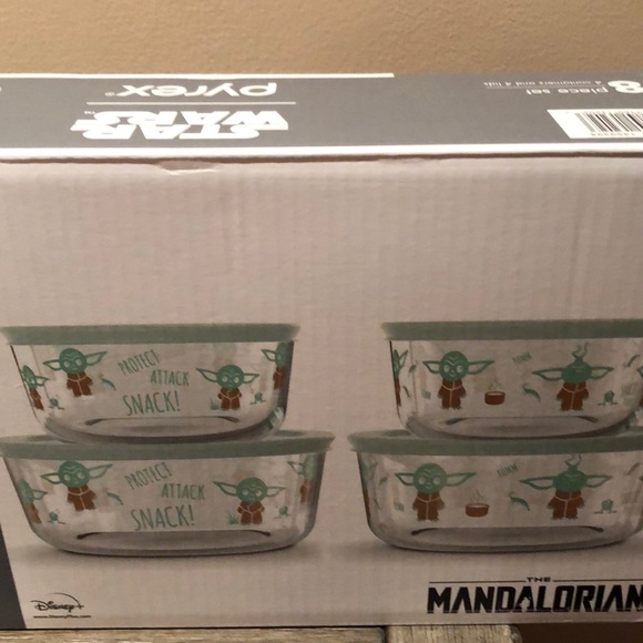 Pyrex | Kitchen | Star Wars Pyrex Mandalorian 8 Piece Storage Set ...